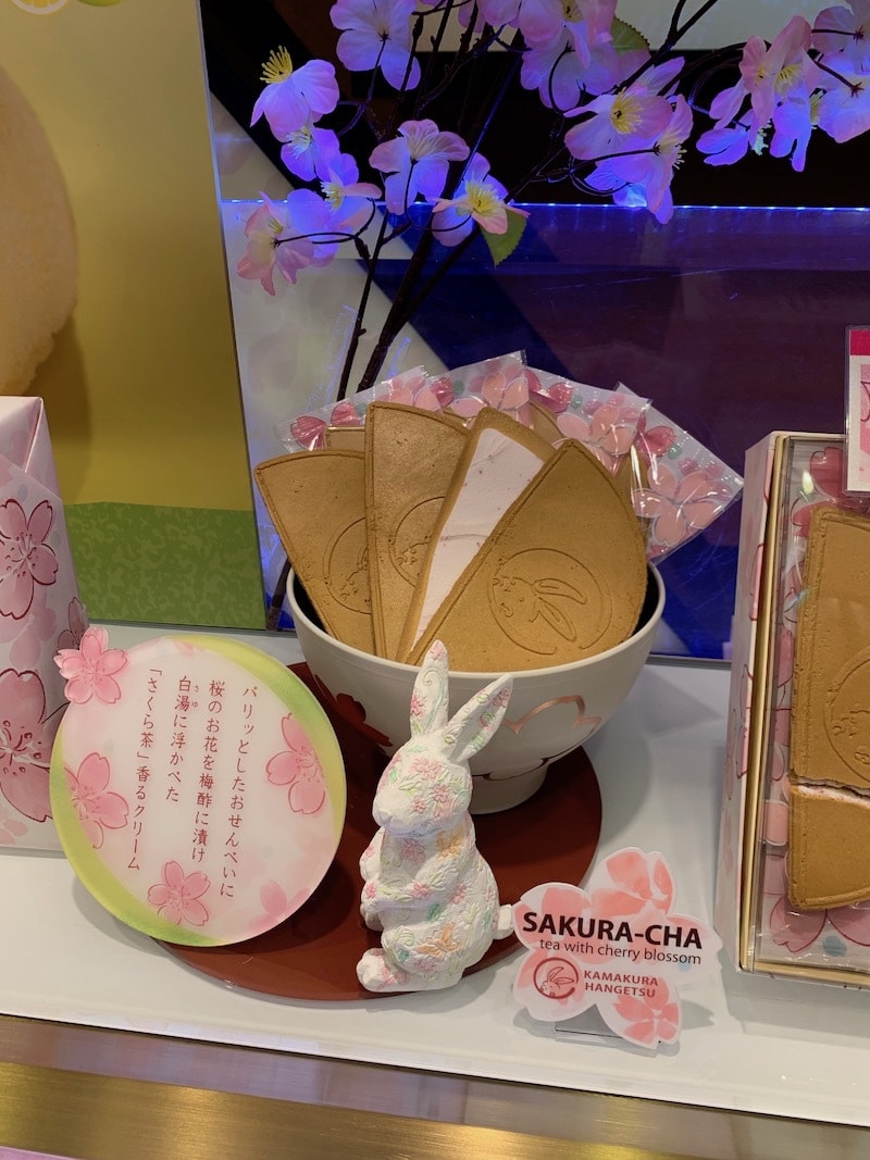 KAMAKURA GORO Half Moon Sakura Waffles 10pc - Weee!