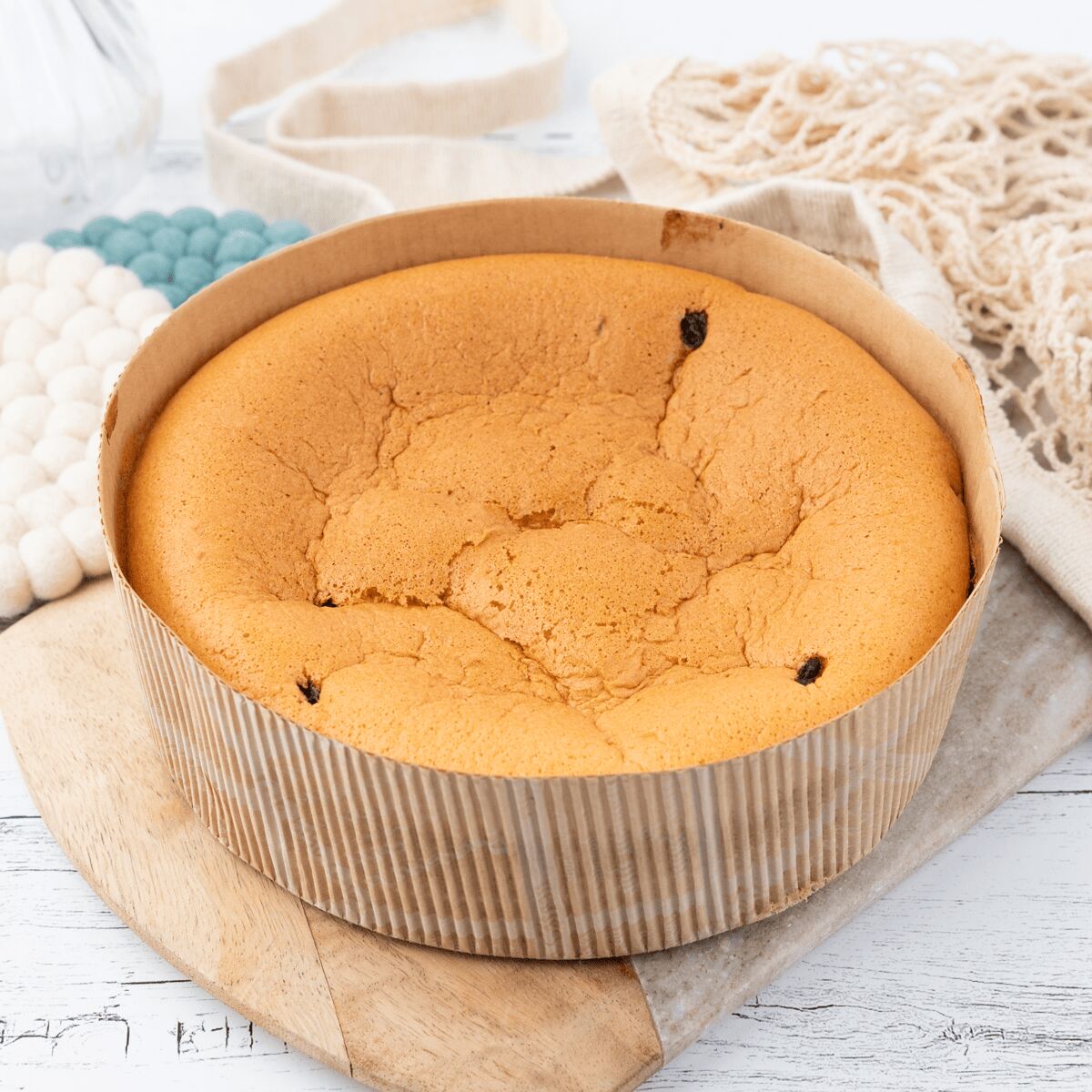 Get Raisin Sponge Cake 6inches 1 each Delivered | Weee! Asian Market