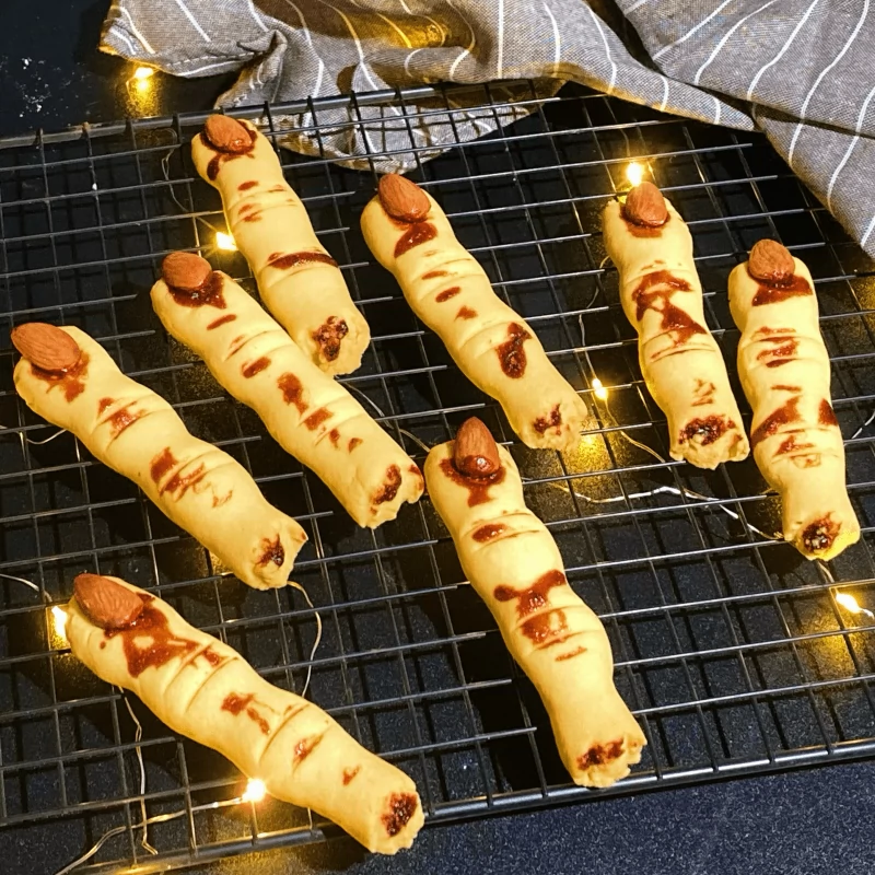 Get Xi'er Handwritten Halloween Bloody Finger 10 gift box Delivered ...