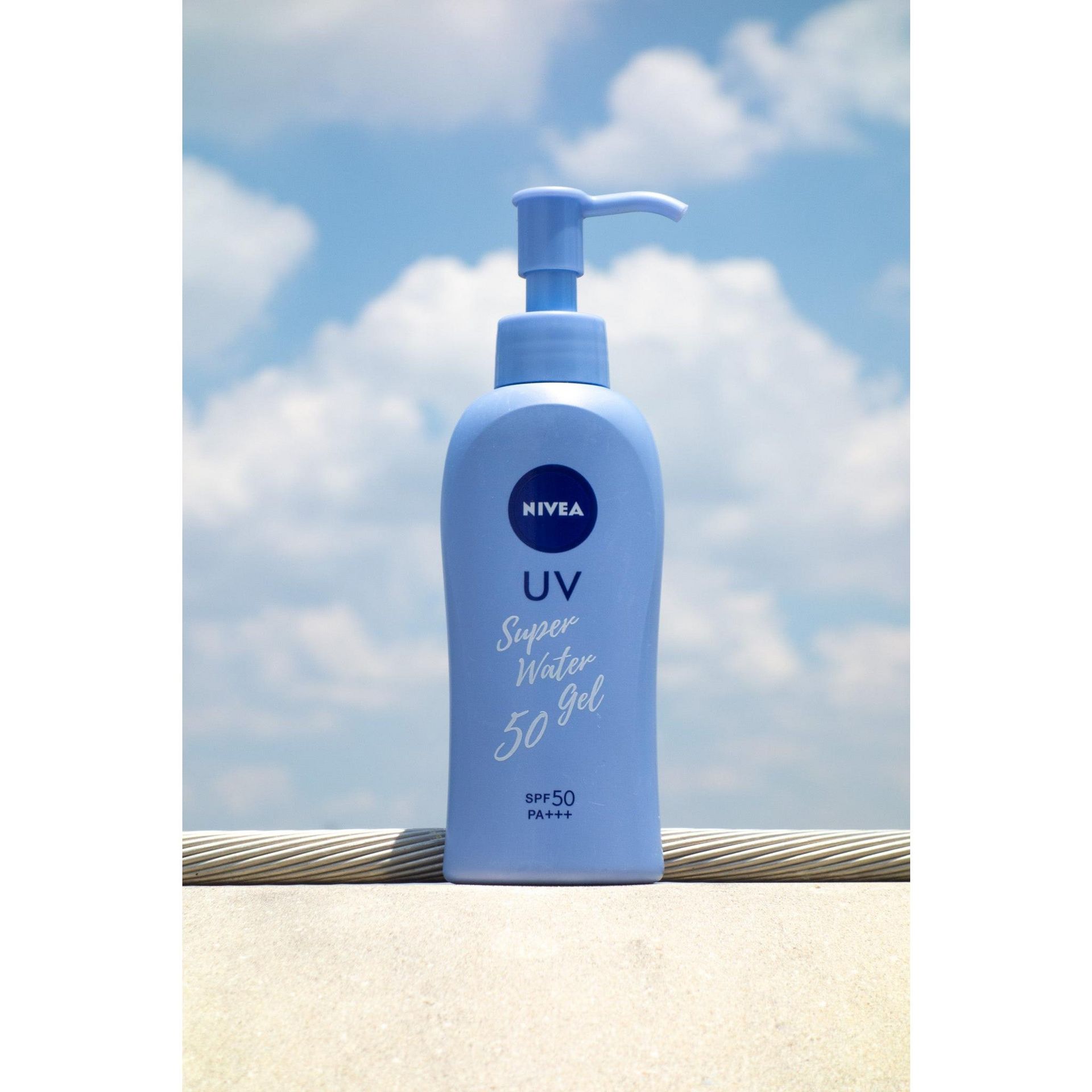 [Kao] Nivea UV Super Water Gel Pump Bottle SPF50/PA+++ 140g - Weee!