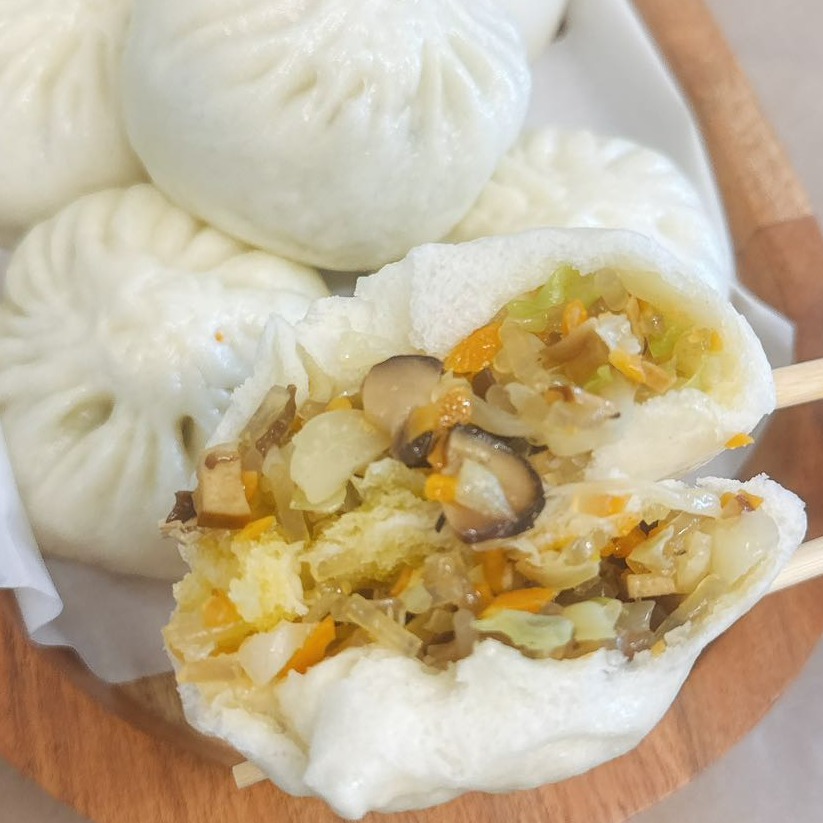 Get Hand-Made Vegetable Buns 6 pieces Delivered | Weee! Asian Market