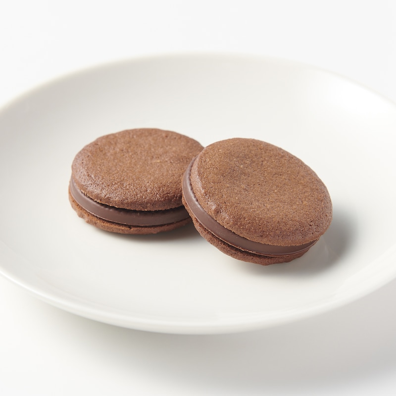Get muji chocolate sandwich biscuits 2 pieces Delivered | Weee! Asian Market