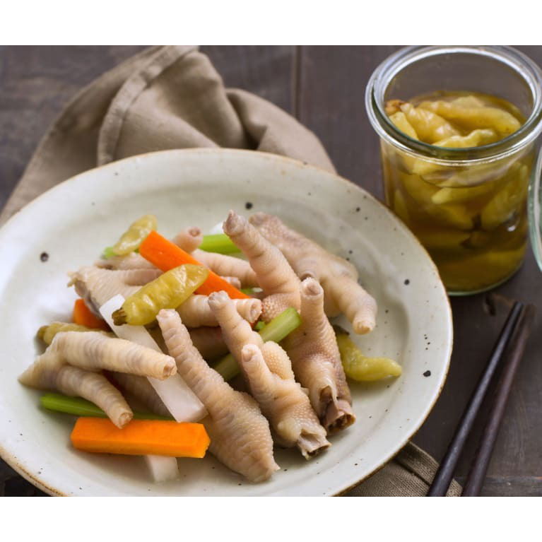 Chicken Feet with Pickled Peppers - Weee!