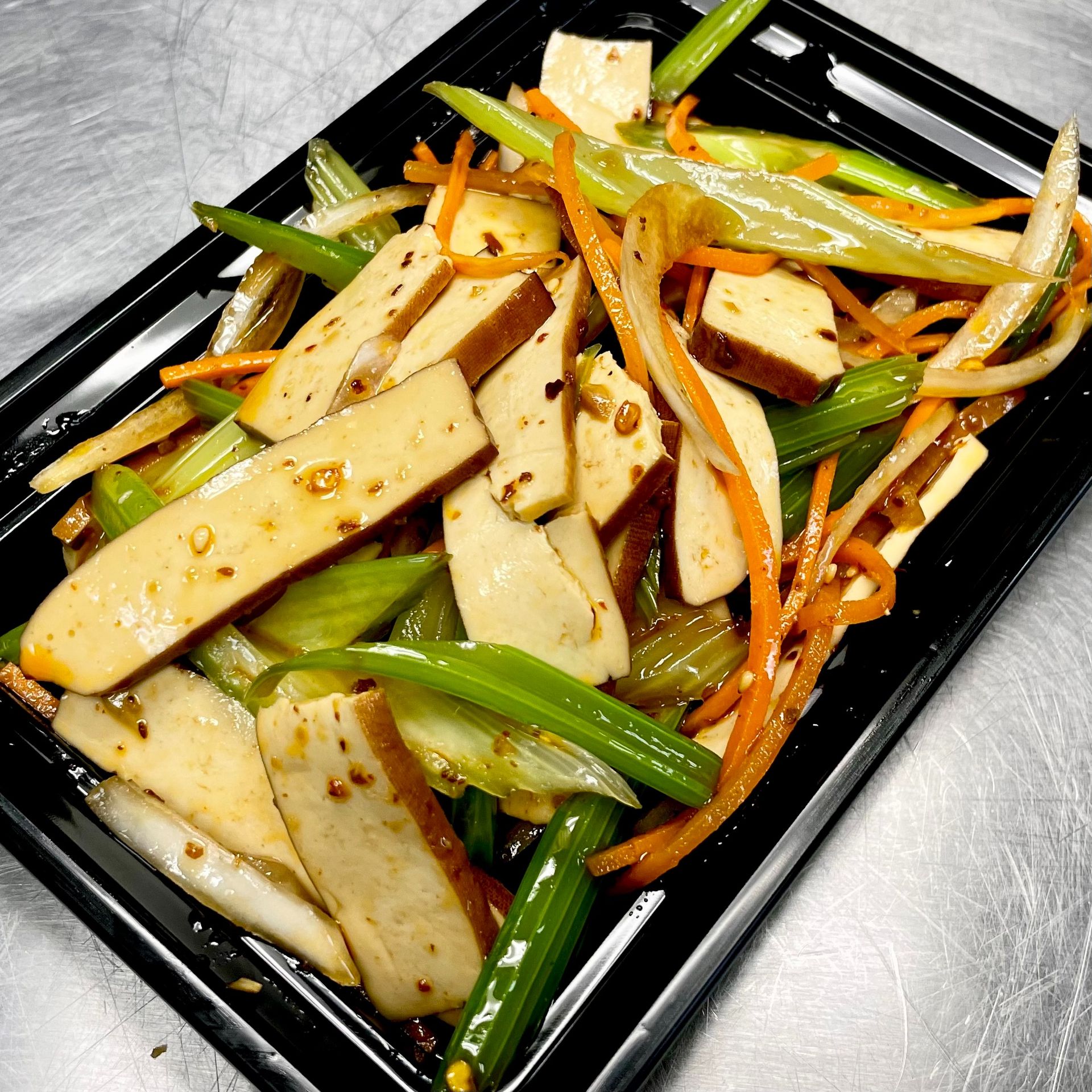 凉拌芹菜香干 微辣250G - Weee!