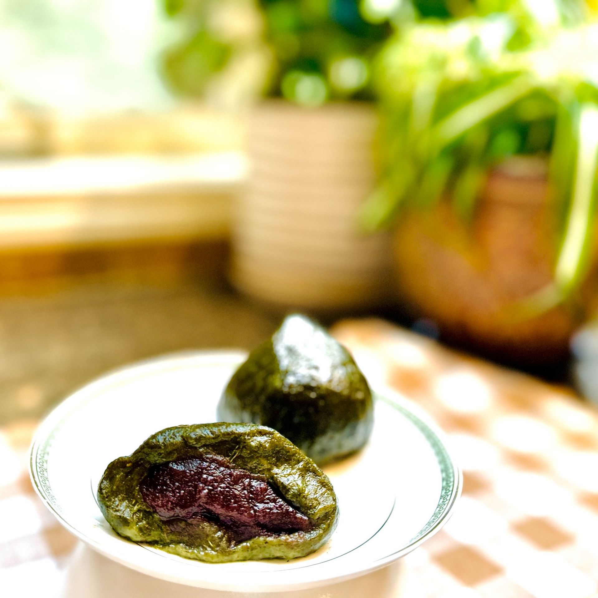 Get Green Rice Cakes with red bean paste Delivered | Weee! Asian Market