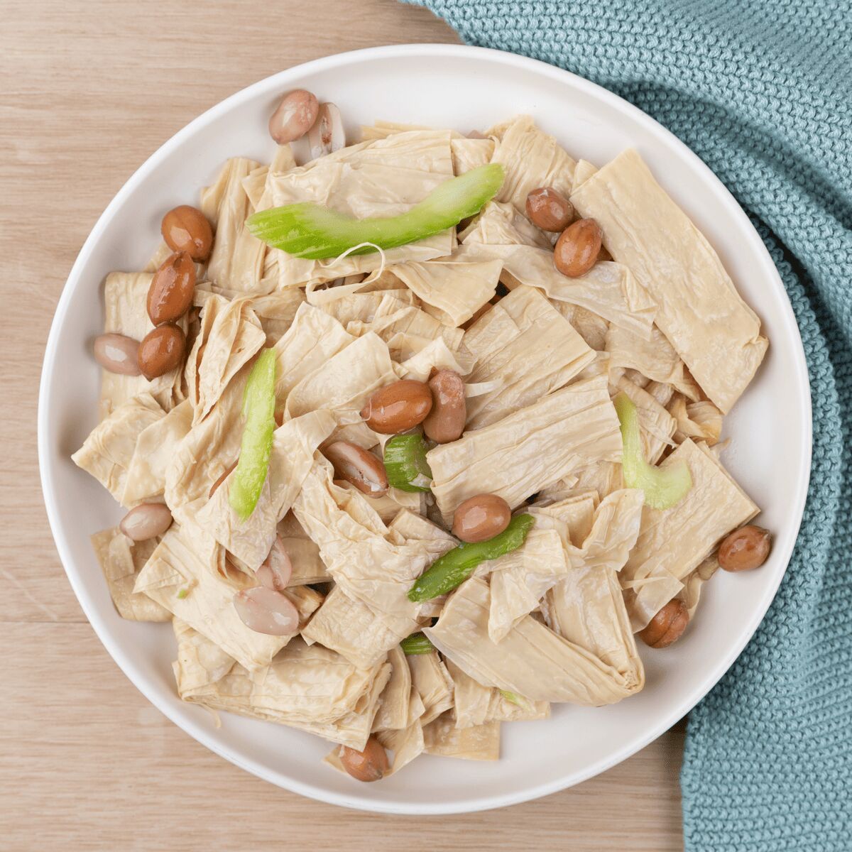 Get Cold Celery w. Tofu Skin 300g Delivered | Weee! Asian Market