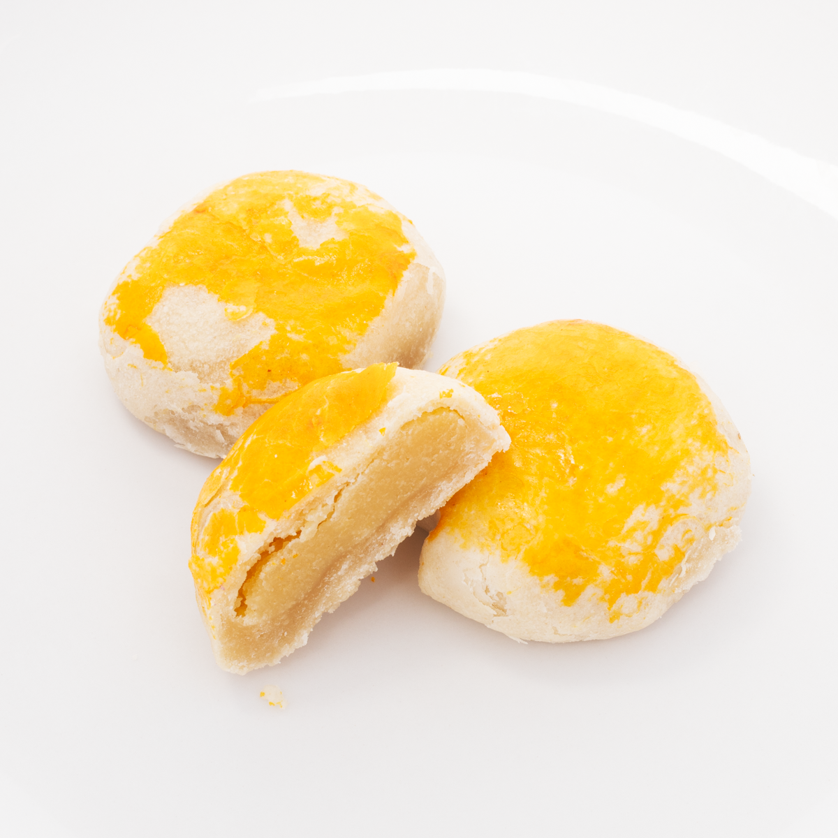 Betsy Hopia Monggo (Mung Bean Pastry) 4oz - Weee!