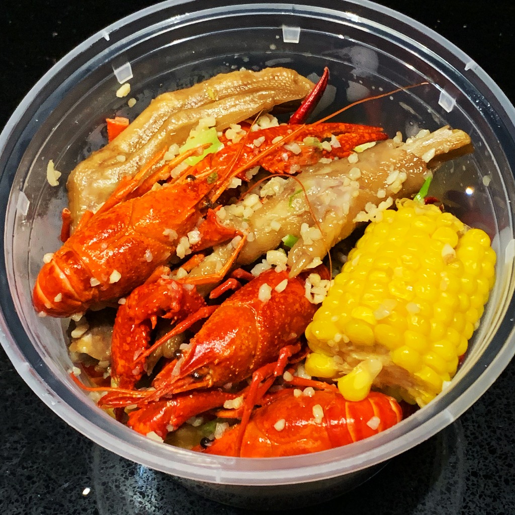 Boiled crawfish with garlic sauce - Weee!