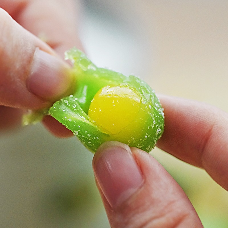 Fruit peeled gummies, lime juice, QQ gummy candy - Weee!
