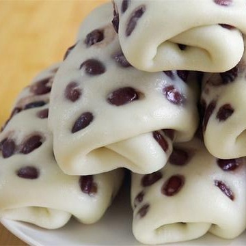 Get Red Bean Roll Delivered | Weee! Asian Market