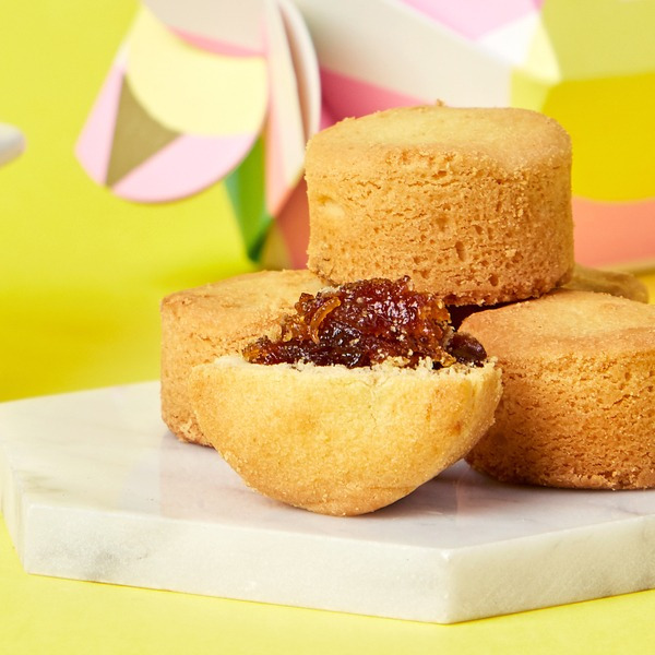 Get Taiwan Aiwen Mango Pastry (18 pieces ) Delivered | Weee! Asian Market