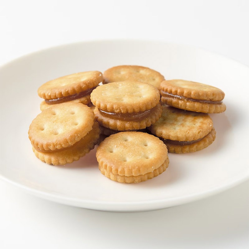 Get MUJI Lemon Jam Sandwich Cookies 68g Delivered | Weee! Asian Market