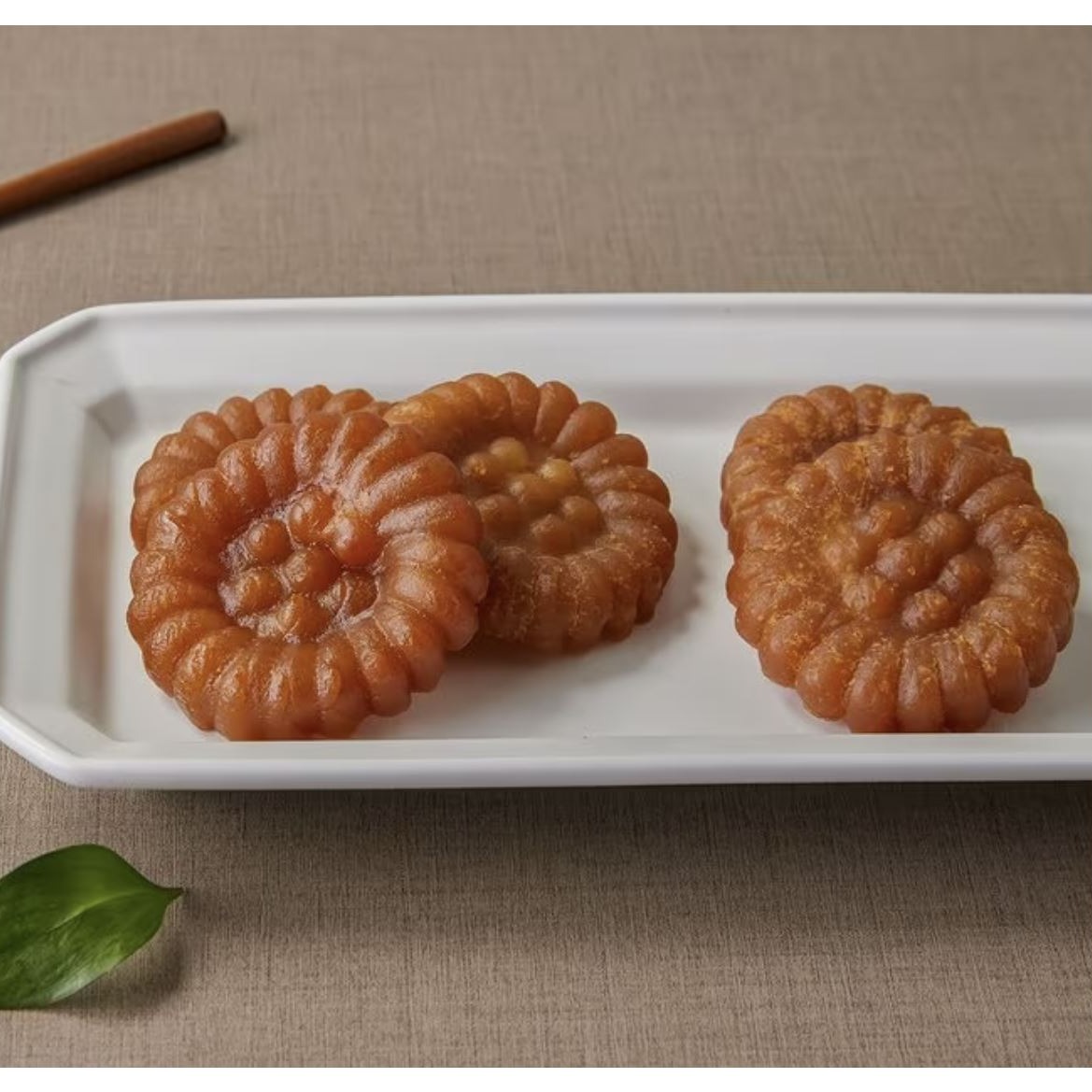 Get Korean Traditional Honey Cookie yakgwa (약과) 200g Delivered | Weee ...