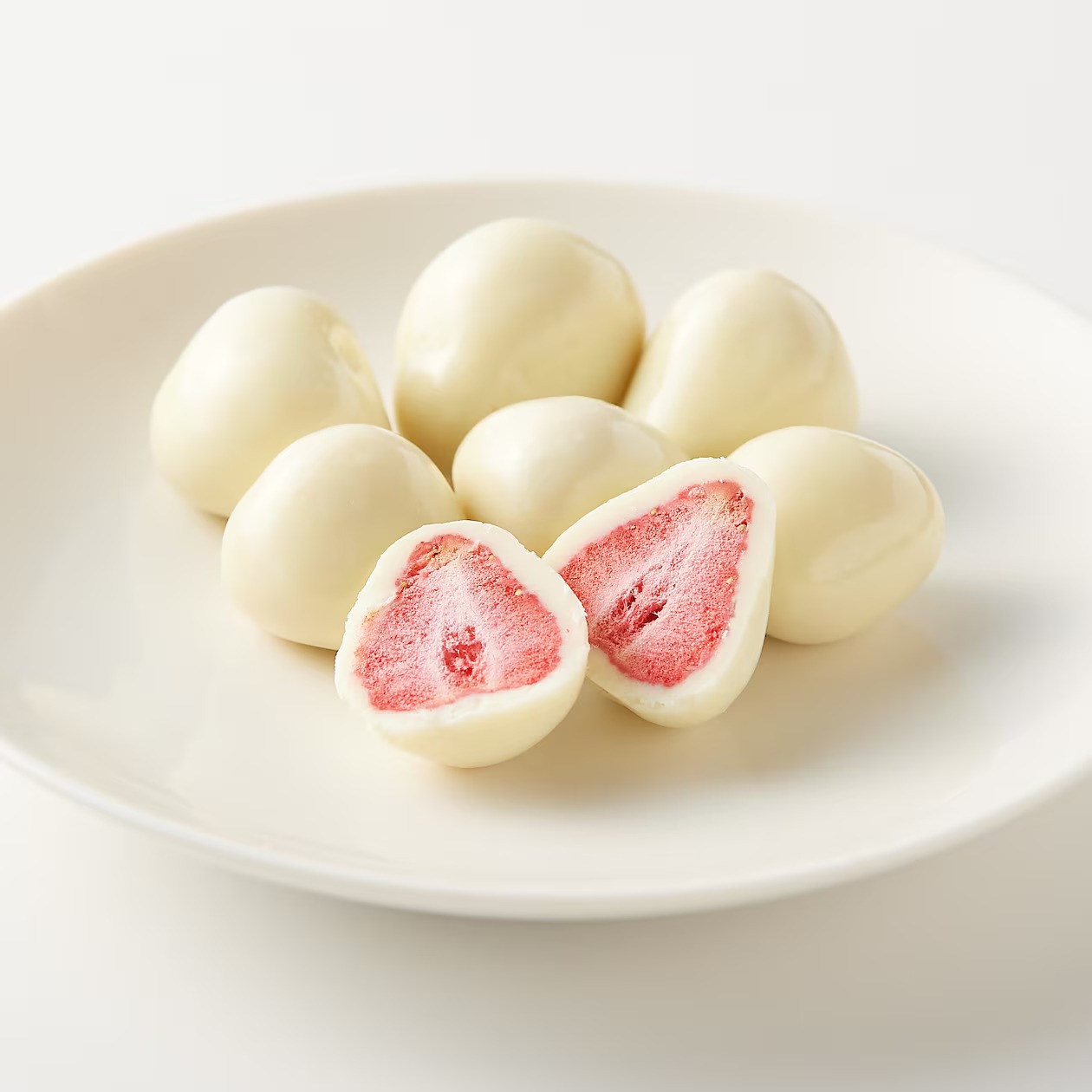 Get MUJI White Chocolate Freeze-dried Strawberry 50g Delivered | Weee! Asian Market