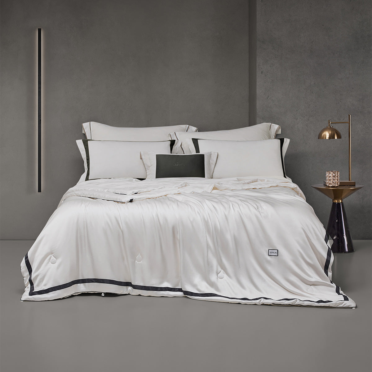 Get Mulberry Silk 2 in 1 Quilt-Peninsula King/220*250 Delivered | Weee! Asian Market