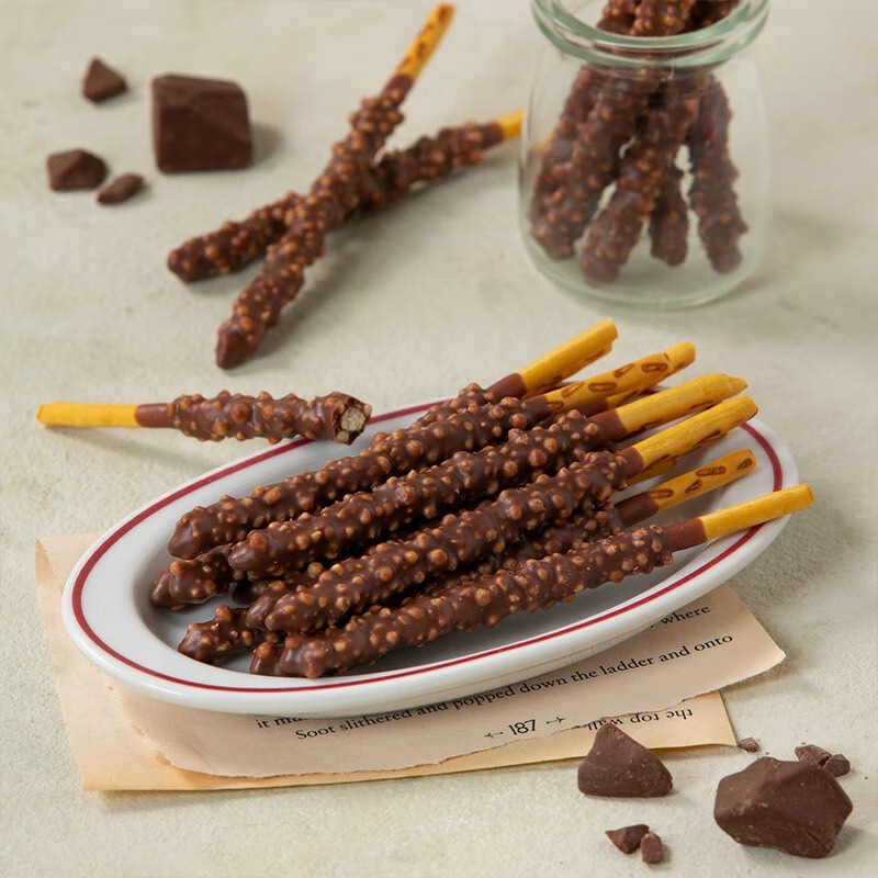 Get Korea LOTTE Pepero Chocolate Crispy Rice Bars Puffered Nut Crunch ...