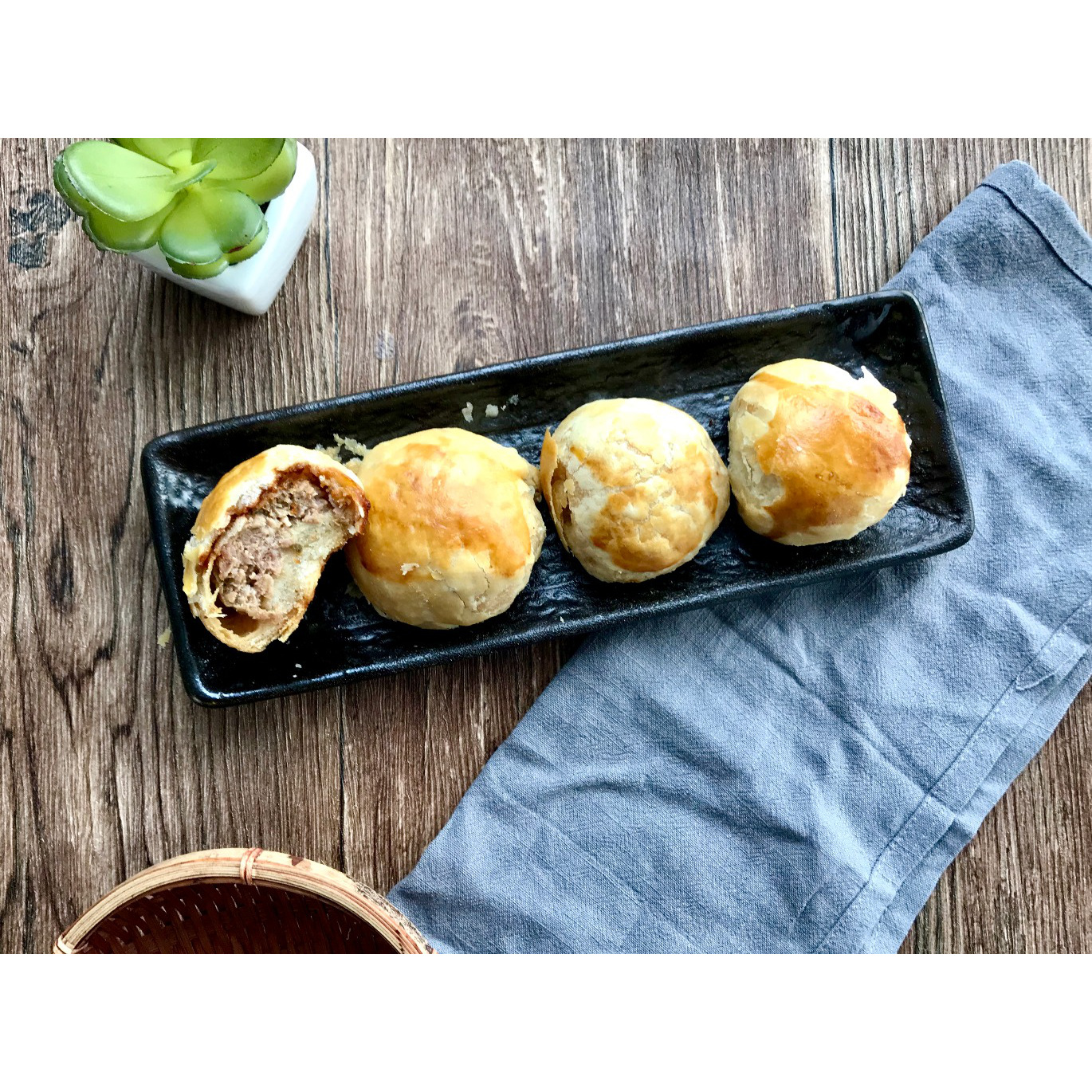 Fresh Pork Moon Cake - Weee!