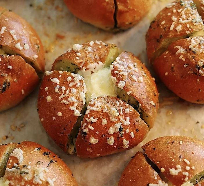 Super Garlic Buns 4ct - Weee!