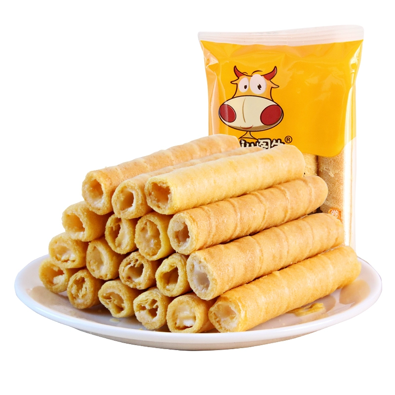Get Photo Salted beef egg yolk roll pastry sandwich Chicken rolls snack ...