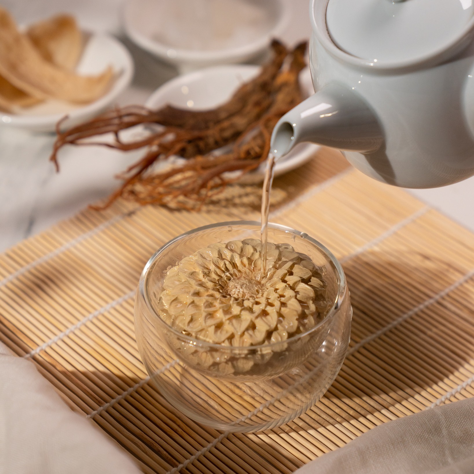 Get NestBloom Freeze-Dried Bird's Nest Red Ginseng Rock Sugar Flavor ...