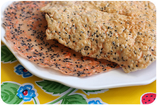 Black Sesame Cracker with Shrimp Banh (Trang Me Tom Den) - Weee!