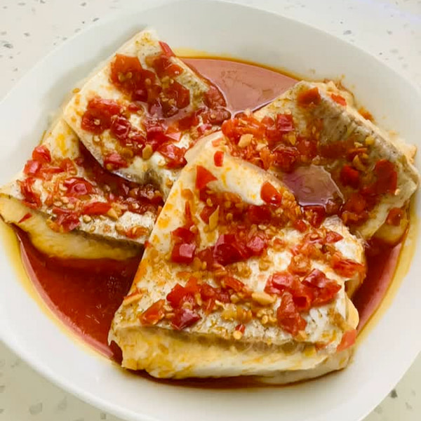 Steamed Fish Belly with Chopped Pepper