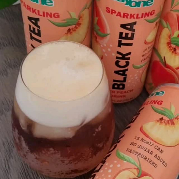 Jayone Sparkling Black Tea and Peach Drink