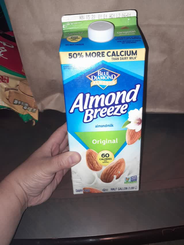 Blue Diamond Almond Milk Original