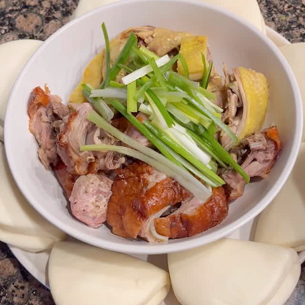 Roast Duck & Chicken Bao Sandwich Buns