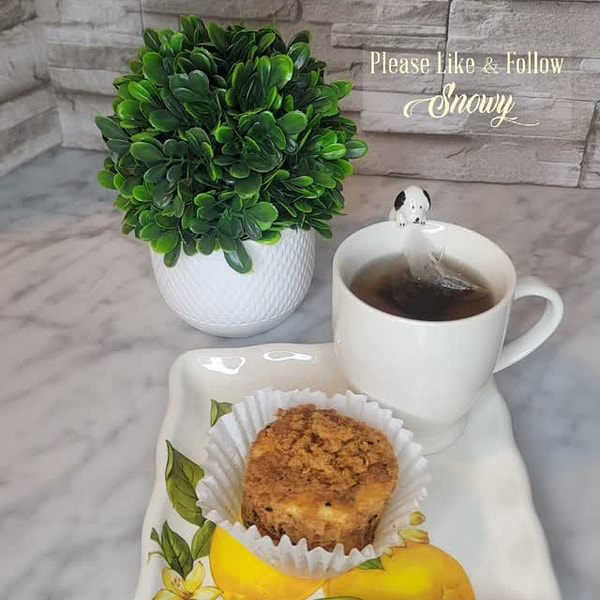 Relax with Taro Cake & Green Tea using Cool Kettle