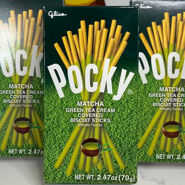 Pocky Matcha Green Tea Cream Covered Biscuit Stick
